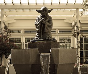 Top 10 Reasons Yoda Was Actually Dead All Along - Toptenz.net