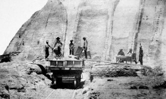 Top 10 Idiotic Things That Started a War - Toptenz.net