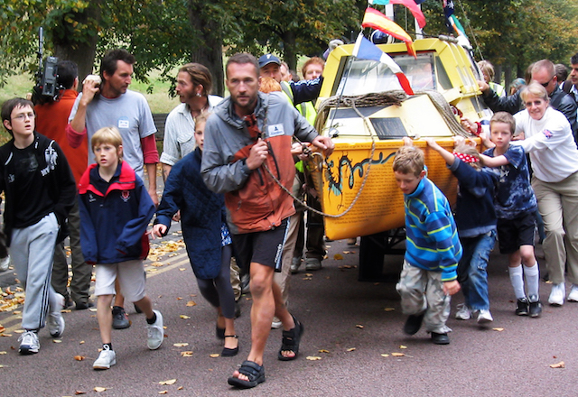 10 People Who Encircled the Earth, and How They Did It - JACOB TOP10