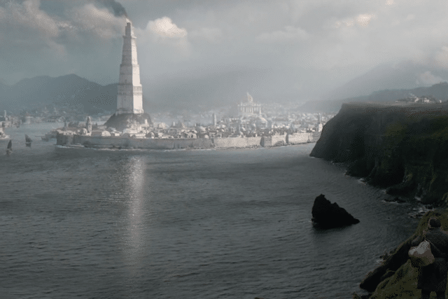 10 Intriguing Fan Theories And Predictions About Game Of Thrones