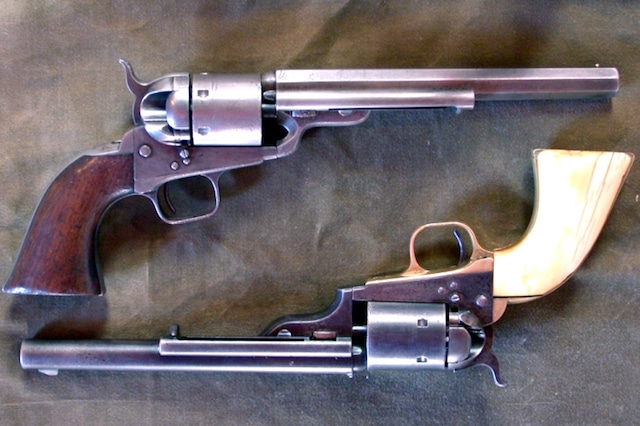 10 Weapons That Changed the History of Warfare - Toptenz.net