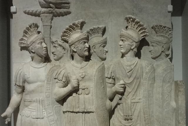 10 Fascinating Facts About the Romans - Toptenz.net