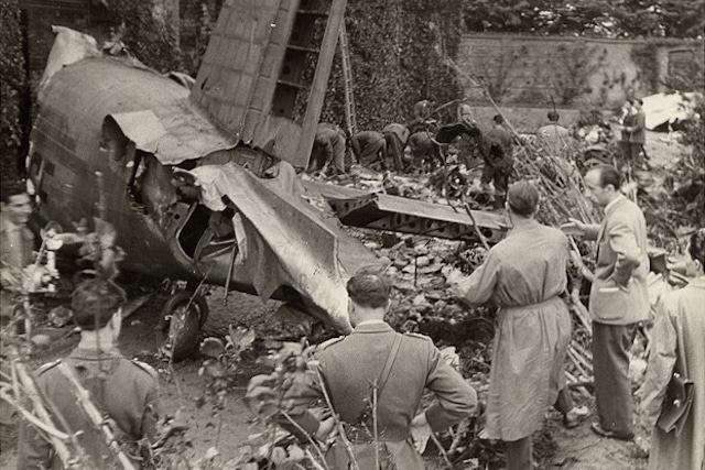 Top 10 Famous People Who Died In An Airplane Crash - Toptenz.net