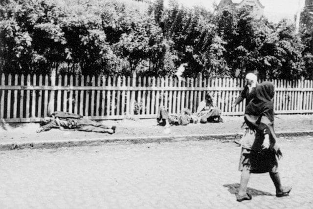 10 Brutal Realities of Life in Stalin's Soviet Union - Toptenz.net