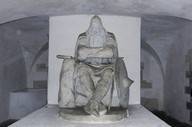 10 Fascinating Facts About Viking Funerals - Toptenz.net