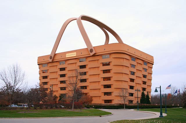 10 Exceedingly Strange Great Buildings From Around the Globe - Toptenz.net