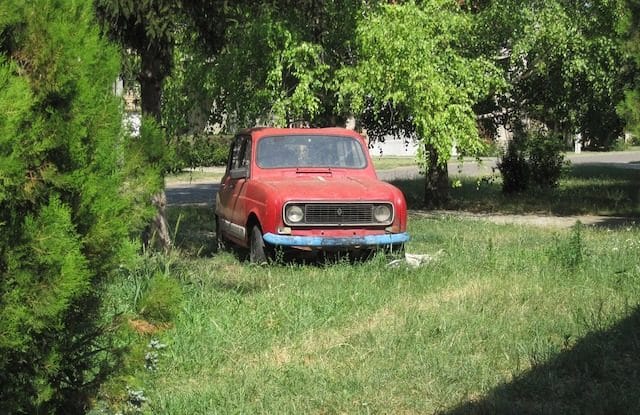 10 Notoriously Haunted Vehicles - Toptenz.net