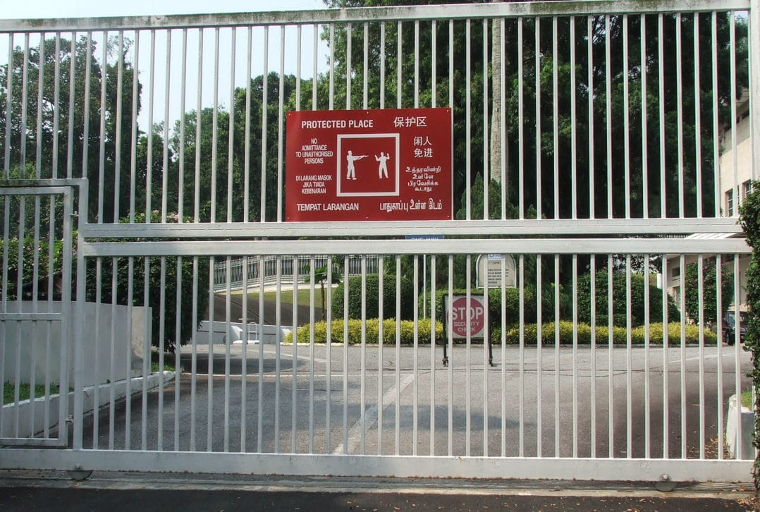 What are the 10 Most Heavily Guarded Places on Earth - Toptenz.net