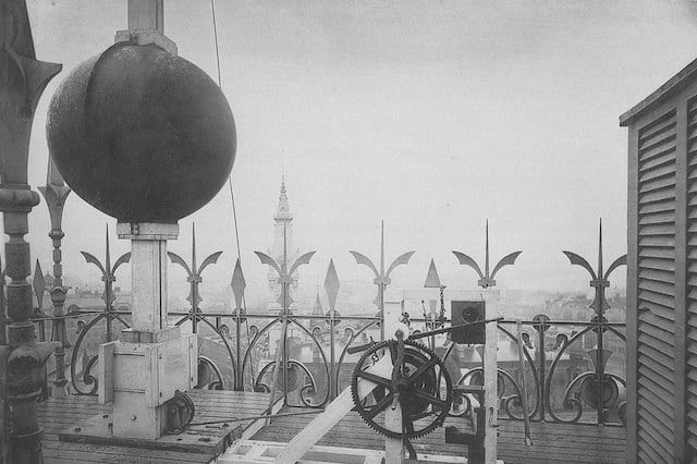 10 Fascinating Timekeeping Devices From History - Toptenz.net